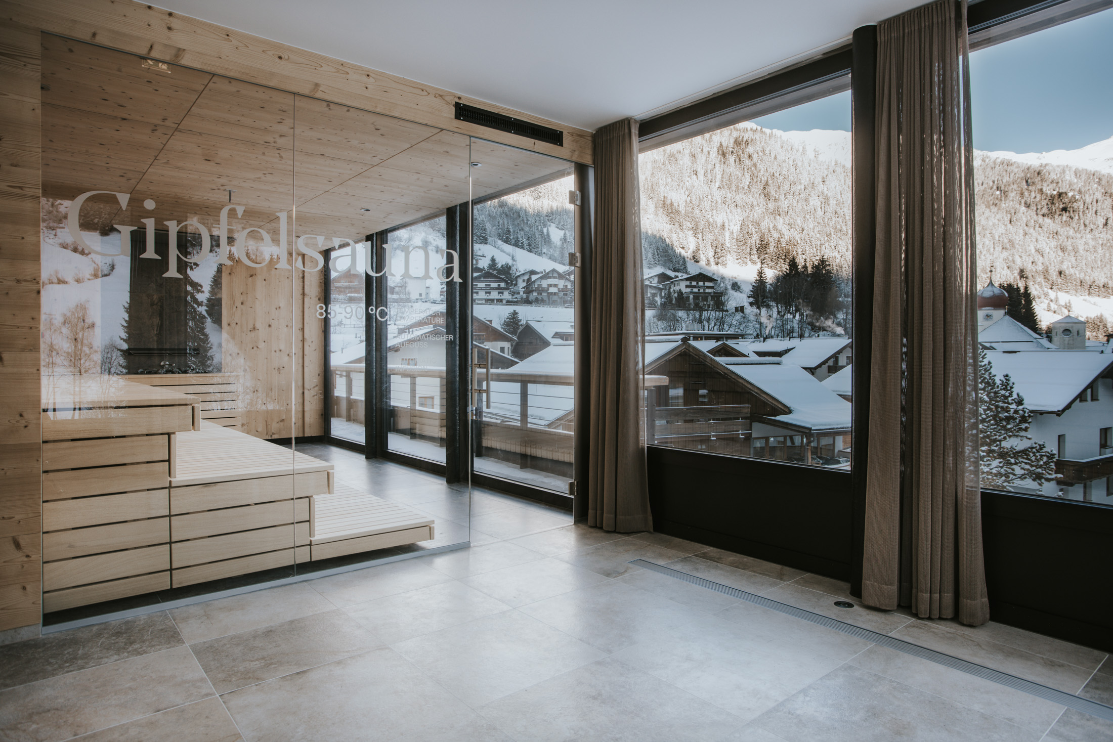 Skiurlaub In St Anton Hotel Landhaus Murr Zimmer Apartments